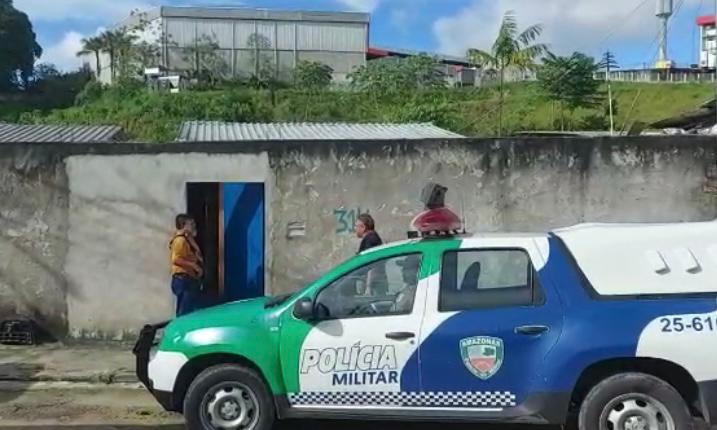 ‘Loirinho’ é assassinado a tiros dentro de casa na zona oeste de Manaus