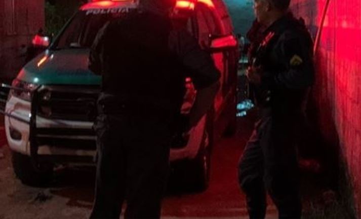 Homem troca tiros com membro de facção e é crivado de balas em Manaus
