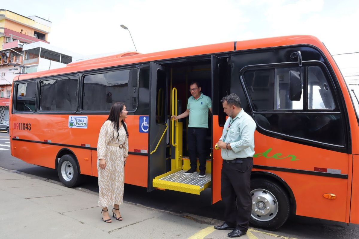 Prefeitura lança novos ônibus adaptados com acessibilidade para Pessoas ...