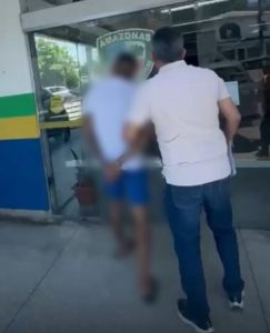 Homem é preso após assalto armado em drogaria na Djalma Batista em Manaus