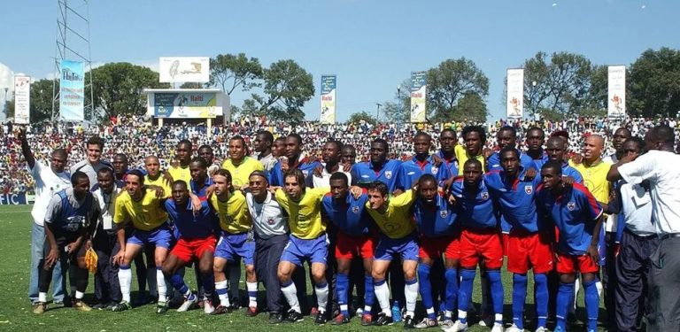 Brasil enfrenta Haiti 22 anos após ajuda humanitária e 'Jogo da Paz ...