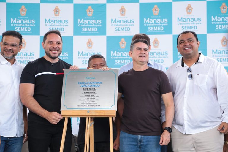 Prefeito David Almeida assegura entrega de 28 escolas antes do início ...