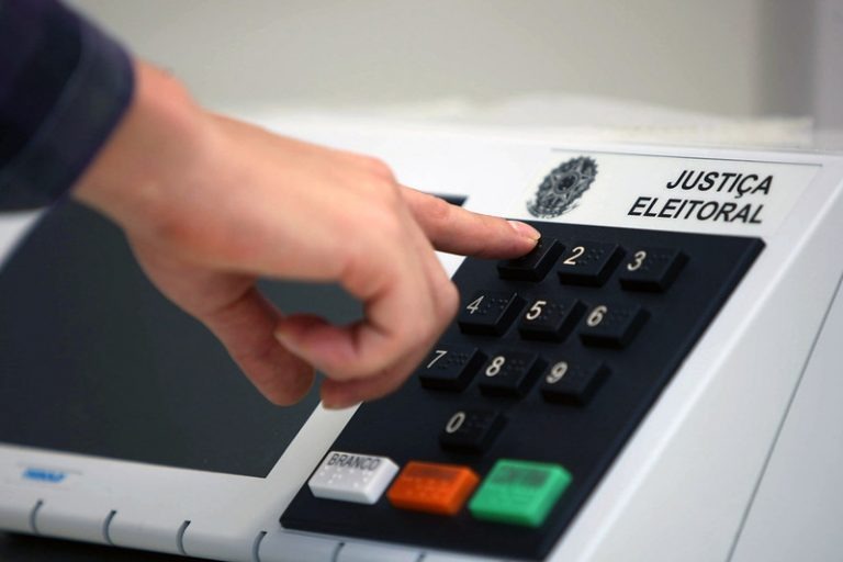 TSE aprova calendário oficial das eleições gerais de 2026