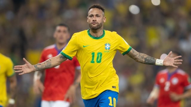 Neymar sofre lesão muscular e deve desfalcar Seleção por até três semanas