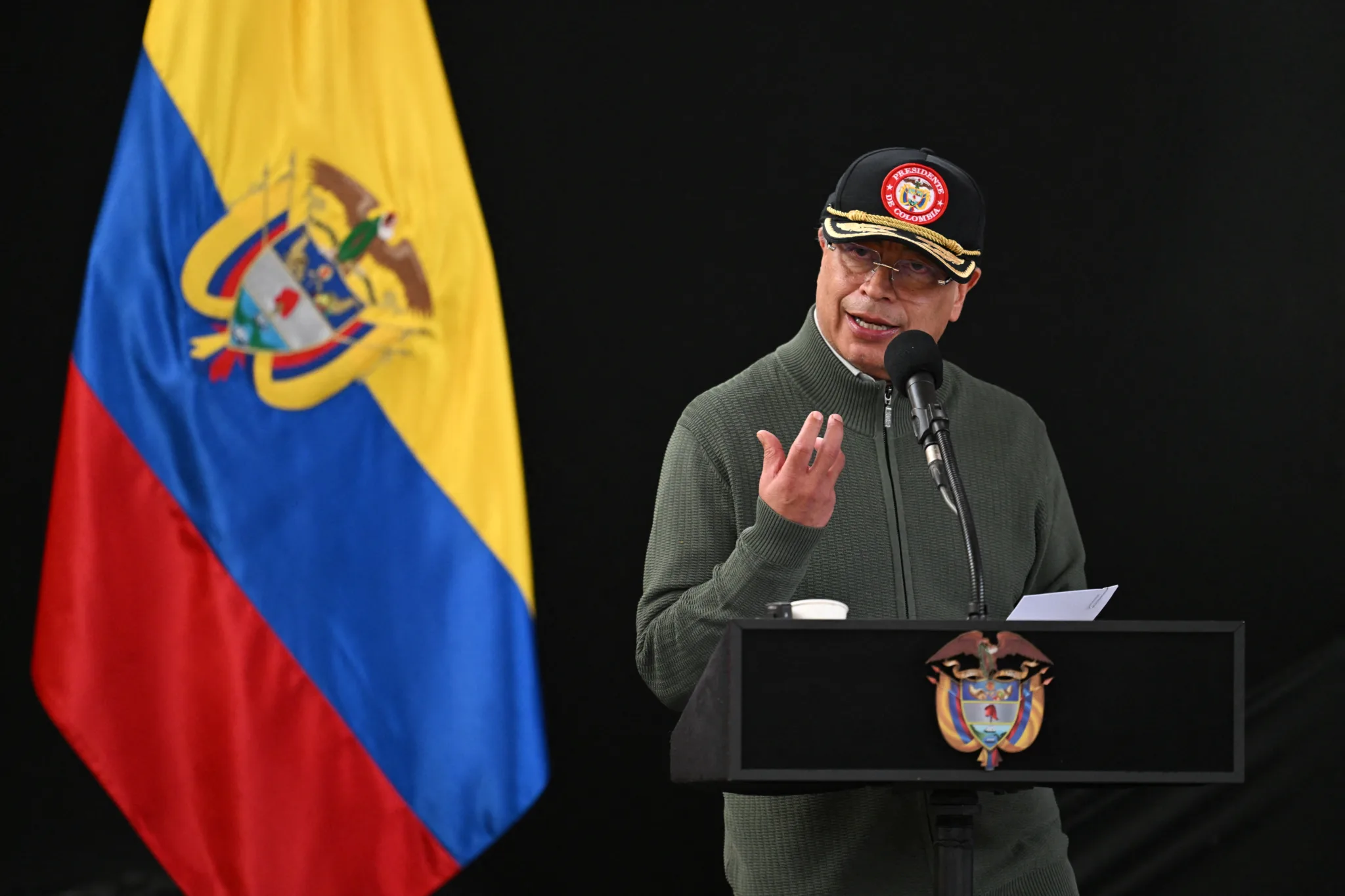 Gustavo Petro rejeita resultado do primeiro turno e aponta ...
